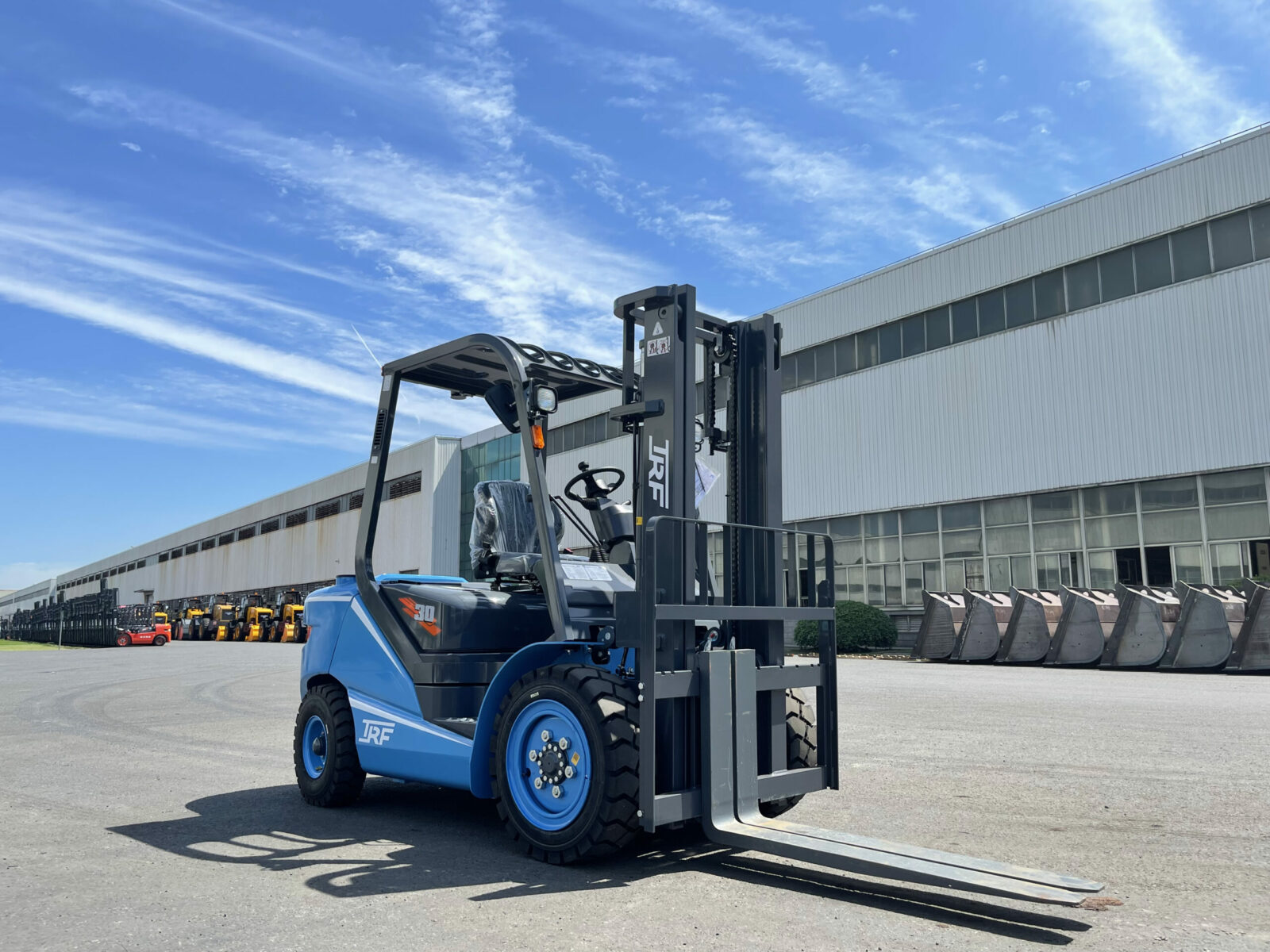 Дизельный вилочный погрузчик TRF D30-3M - АСП УФА