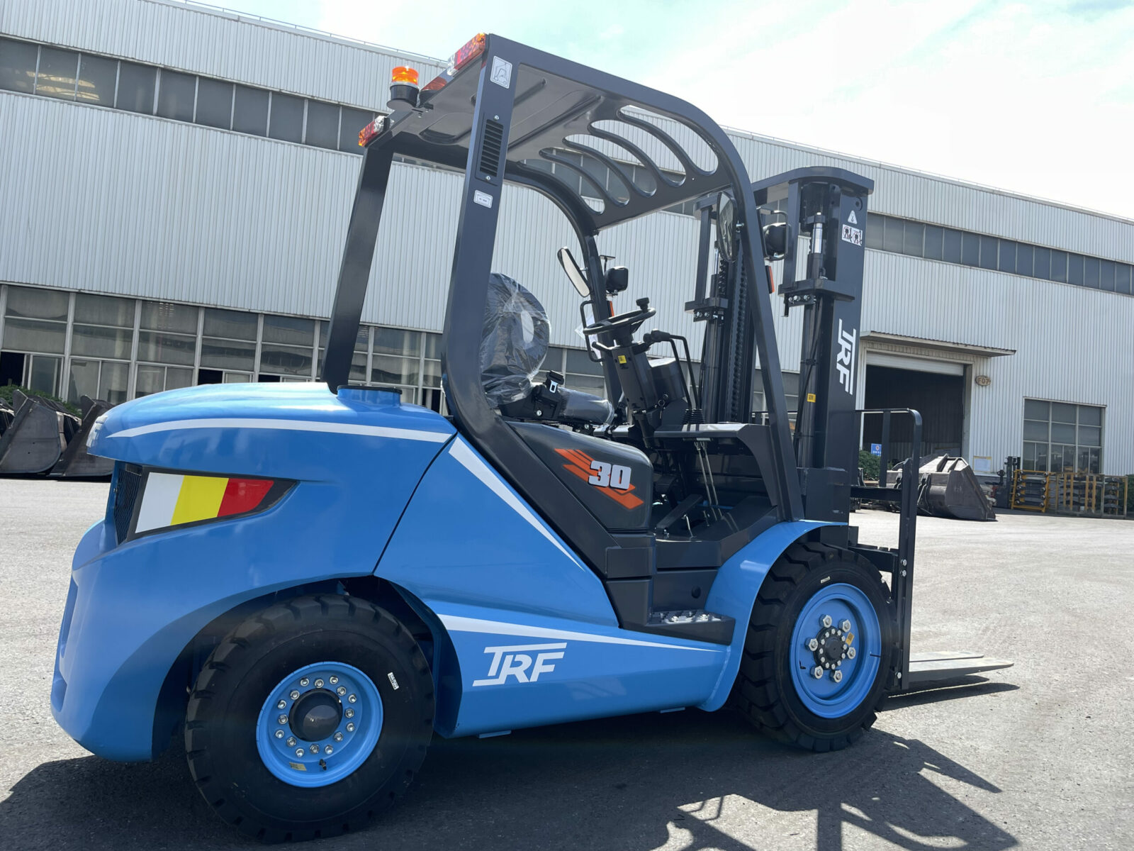 Дизельный вилочный погрузчик TRF D30-3M - АСП УФА